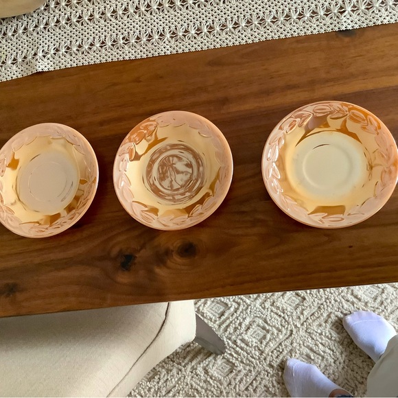 Anchor Hocking | Dining | Vintage Set Of Three Laurel Leaf Pattern ...